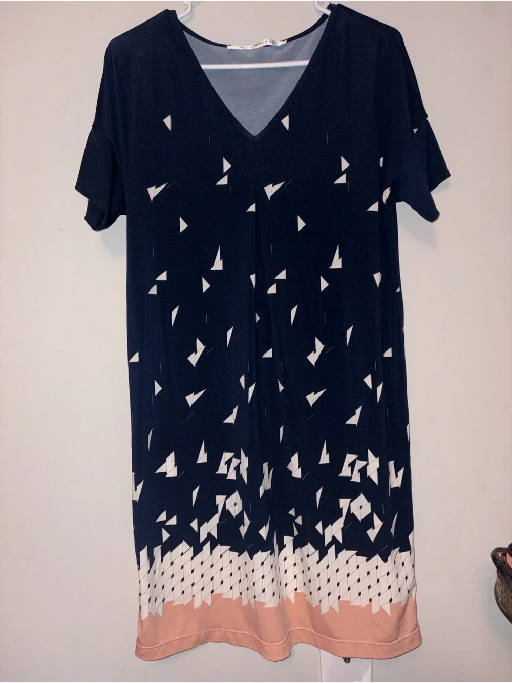 Max Studio | Dresses | Max Studio Navy Vneck Midi Dress With Peach Hem ...